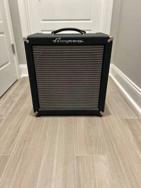 AMPEG B-50R Rocket Bass Solid Amplifier