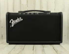 FENDER UFMLT4008112025 Mustang LT40S